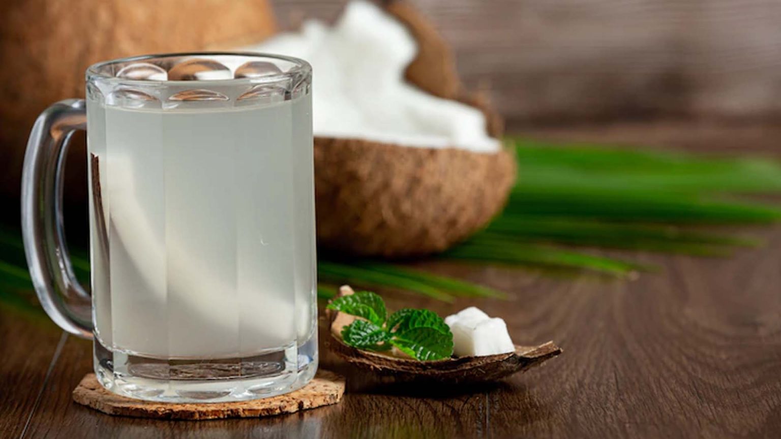 Health Benefits and Nutrition of Coconut water – NutritionFact.in
