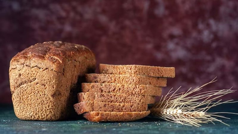 Whole Wheat Bread: Nutrition, Health Benefits and Risks – NutritionFact.in